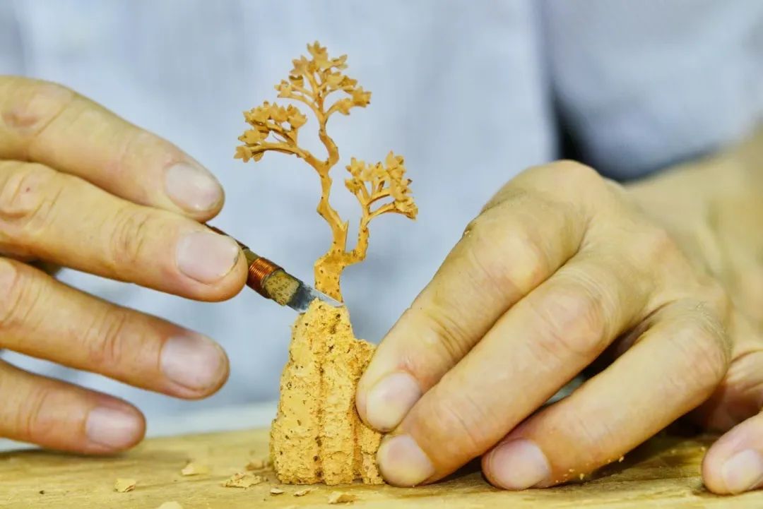 Cork Carving, The Magic Of Miniature Landscape Art - HZCORK